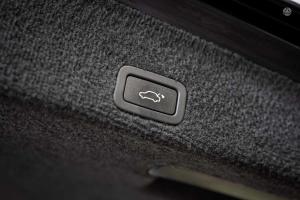 Melns Volvo XC60 2014 Elektrėnai, ar dzinēja tilpumu 2.40 L un nobraukumu 213 tūkst. km par 13800 €, foto 25 vietnē AUTOMOTO.COM.LV
