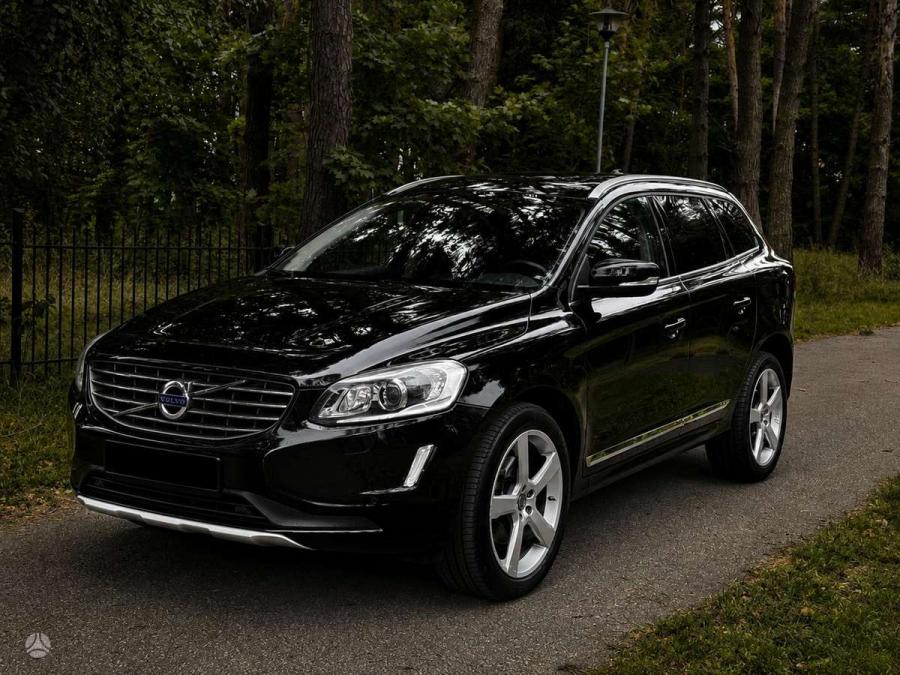Black Volvo XC60 2014 in Vilnius, with an engine capacity of 2.40 L and mileage of 292 thousand km for 13700 €, photo 6 on AUTOMOTO.COM.LV