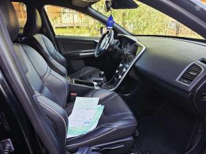 Black Volvo XC60 2014 in Ukmerge, with an engine capacity of 1.98 L and mileage of 295 thousand km for 9250 €, photo 14 on AUTOMOTO.COM.LV
