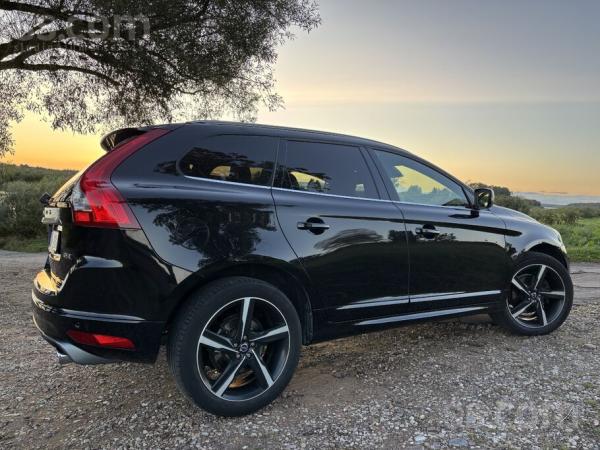 Black Volvo XC60 2014 in Daugavpils, with an engine capacity of 2.40 L and mileage of 282 thousand km for 14000 €, photo 6 on AUTOMOTO.COM.LV