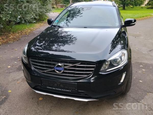 Черный Вольво ХС60 2014 в Бауска, объемом двигателя 2.00 л и пробегом 275 тыс. км за 10750 €, фото 4 на AUTOMOTO.COM.LV