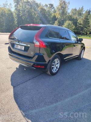 Melns Volvo XC60 2014 Dobele, ar dzinēja tilpumu 2.40 L un nobraukumu 235 tūkst. km par 13550 €, foto 3 vietnē AUTOMOTO.COM.LV