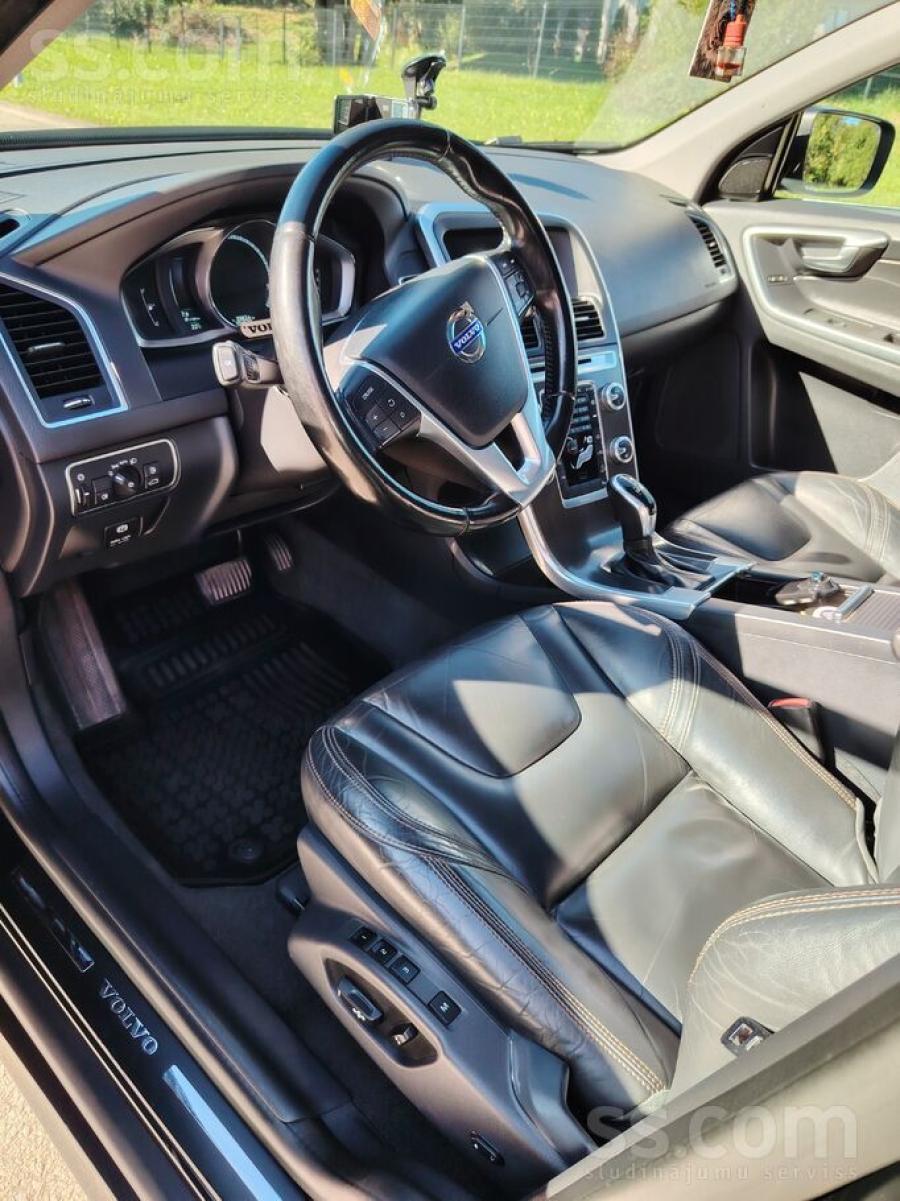Melns Volvo XC60 2014 Dobele, ar dzinēja tilpumu 2.40 L un nobraukumu 235 tūkst. km par 13550 €, foto 8 vietnē AUTOMOTO.COM.LV