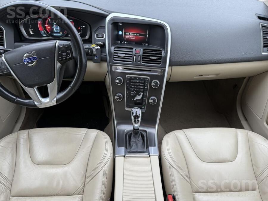 Black Volvo XC60 2014 in Riga, with an engine capacity of 2.40 L and mileage of 0 thousand km for 11900 €, photo 6 on AUTOMOTO.COM.LV