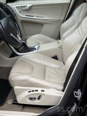 Black Volvo XC60 2014 in Riga, with an engine capacity of 2.40 L and mileage of 0 thousand km for 11900 €, photo 7 on AUTOMOTO.COM.LV