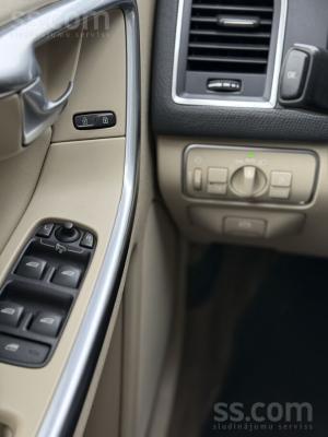 Black Volvo XC60 2014 in Riga, with an engine capacity of 2.40 L and mileage of 0 thousand km for 11900 €, photo 13 on AUTOMOTO.COM.LV