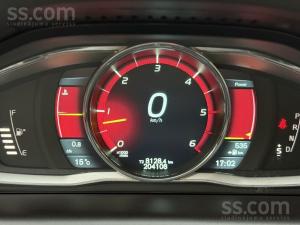 Black Volvo XC60 2014 in Riga, with an engine capacity of 2.40 L and mileage of 0 thousand km for 11900 €, photo 16 on AUTOMOTO.COM.LV