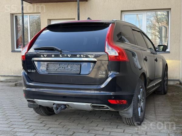 Volvo XC60 2014 Rīga vietnē Melns Volvo XC60 2014 Rīga, ar dzinēja tilpumu 2.40 L un nobraukumu 0 tūkst. km par 11900 €, foto 5 vietnē AUTOMOTO.COM.LV