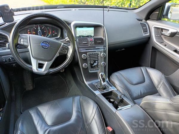 Volvo XC60 2014 Rīga vietnē Melns Volvo XC60 2014 Rīga, ar dzinēja tilpumu 2.00 L un nobraukumu 273 tūkst. km par 11950 €, foto 8 vietnē AUTOMOTO.COM.LV