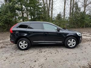Melns Volvo XC60 2014 Ogre, ar dzinēja tilpumu 2.40 L un nobraukumu 192 tūkst. km par 13490 €, foto  vietnē AUTOMOTO.COM.LV