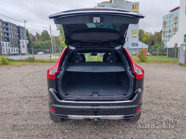 Melns Volvo XC60 2014 Tallina, ar dzinēja tilpumu 2.40 L un nobraukumu 200 tūkst. km par 13999 €, foto 6 vietnē AUTOMOTO.COM.LV