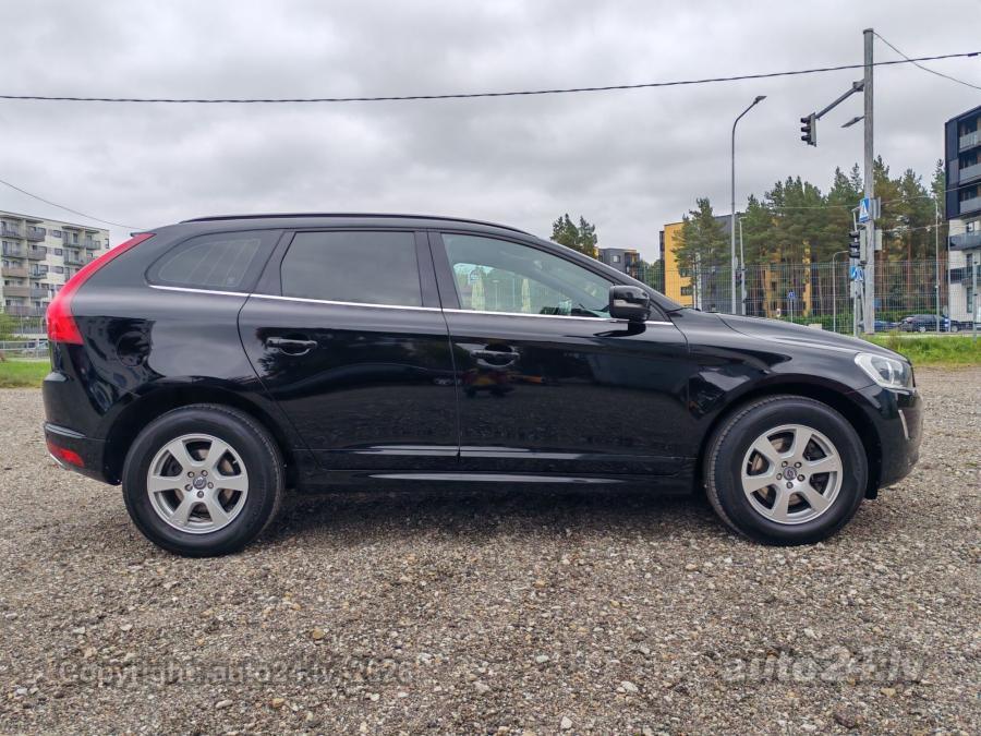 Melns Volvo XC60 2014 Tallina, ar dzinēja tilpumu 2.40 L un nobraukumu 200 tūkst. km par 13999 €, foto 8 vietnē AUTOMOTO.COM.LV