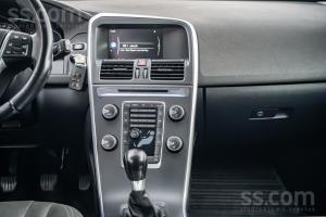Melns Volvo XC60 2014 Rīga, ar dzinēja tilpumu 2.00 L un nobraukumu 268 tūkst. km par 11750 €, foto 12 vietnē AUTOMOTO.COM.LV