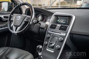 Melns Volvo XC60 2014 Rīga, ar dzinēja tilpumu 2.00 L un nobraukumu 268 tūkst. km par 11750 €, foto 15 vietnē AUTOMOTO.COM.LV