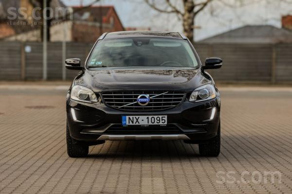 Melns Volvo XC60 2015 Jelgava, ar dzinēja tilpumu 2.40 L un nobraukumu 0 tūkst. km par 18000 €, foto 2 vietnē AUTOMOTO.COM.LV
