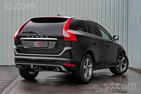 Black Volvo XC60 2015 in Ogre, with an engine capacity of 2.40 L and mileage of 163 thousand km for 16500 €, photo 4 on AUTOMOTO.COM.LV