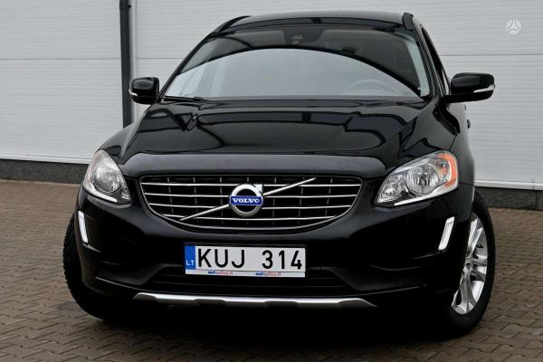Black Volvo XC60 2015 in Kretinga, with an engine capacity of 1.97 L and mileage of 146 thousand km for 12999 €, photo 2 on AUTOMOTO.COM.LV