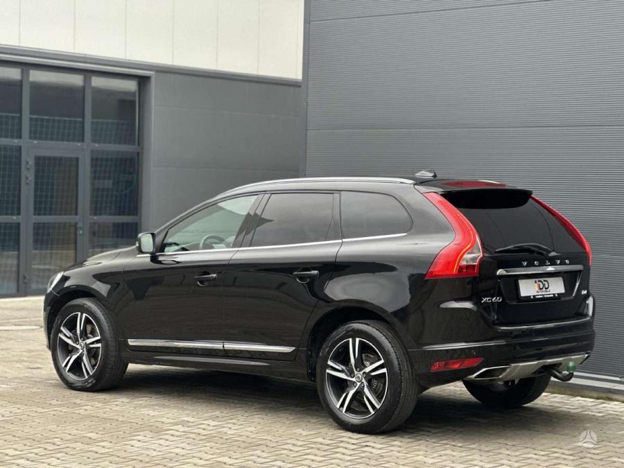 Black Volvo XC60 2015 in Kaunas, with an engine capacity of 1.97 L and mileage of 296 thousand km for 13790 €, photo 4 on AUTOMOTO.COM.LV