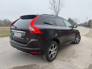 Black Volvo XC60 2015 in Taurage, with an engine capacity of 2.40 L and mileage of 150 thousand km for 12000 €, photo 6 on AUTOMOTO.COM.LV