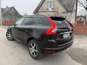 Black Volvo XC60 2015 in Taurage, with an engine capacity of 2.40 L and mileage of 150 thousand km for 12000 €, photo 7 on AUTOMOTO.COM.LV