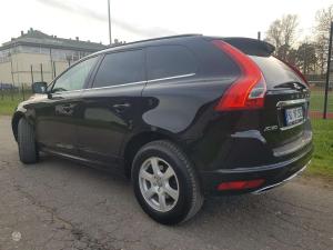 Melns Volvo XC60 2015 Pakruojis, ar dzinēja tilpumu 2.40 L un nobraukumu 237 tūkst. km par 15999 €, foto 6 vietnē AUTOMOTO.COM.LV
