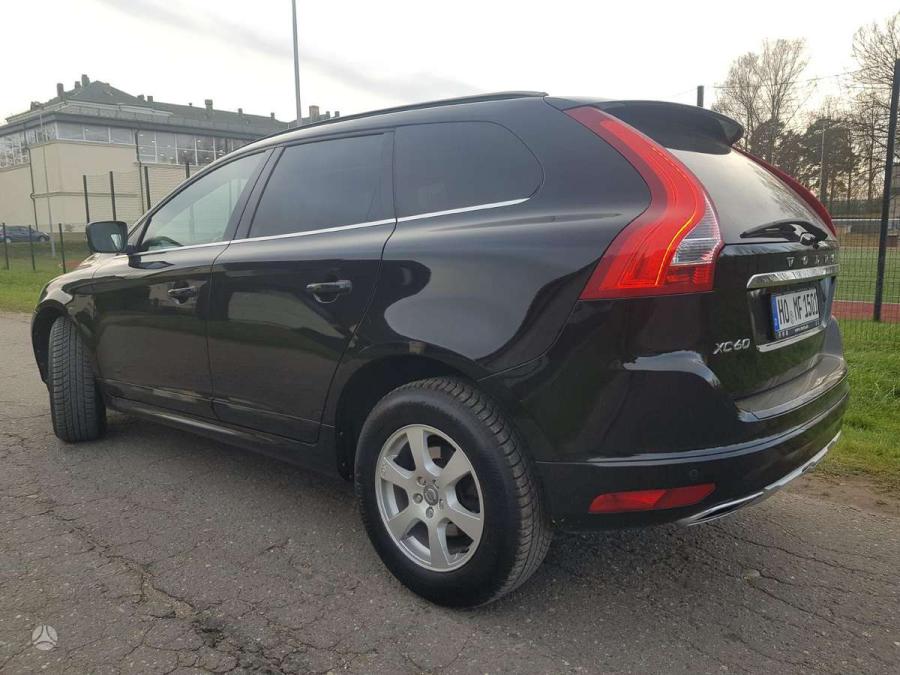 Melns Volvo XC60 2015 Pakruojis, ar dzinēja tilpumu 2.40 L un nobraukumu 237 tūkst. km par 15999 €, foto 6 vietnē AUTOMOTO.COM.LV