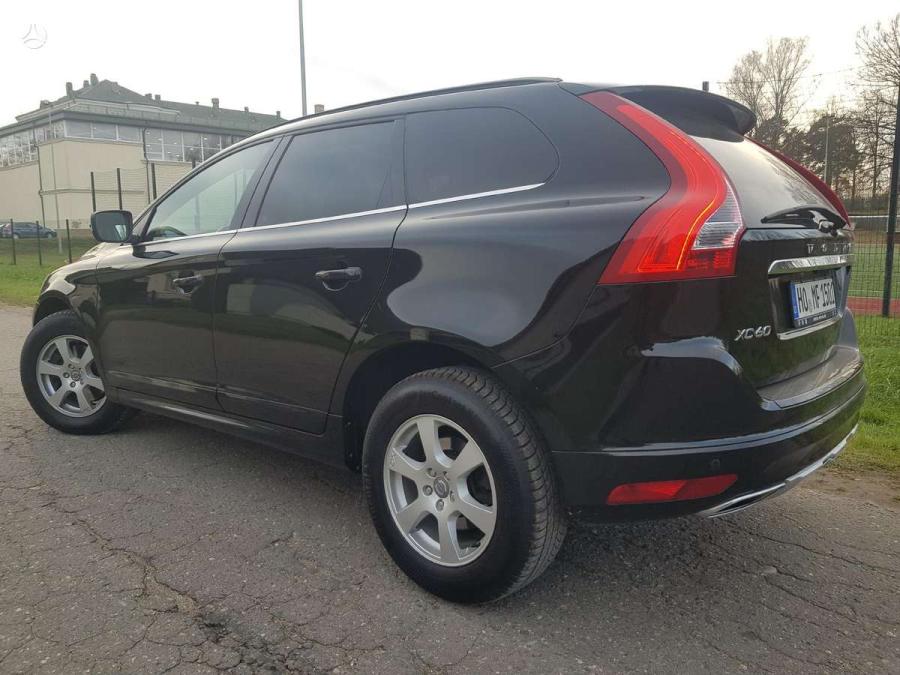 Melns Volvo XC60 2015 Pakruojis, ar dzinēja tilpumu 2.40 L un nobraukumu 237 tūkst. km par 15999 €, foto 8 vietnē AUTOMOTO.COM.LV