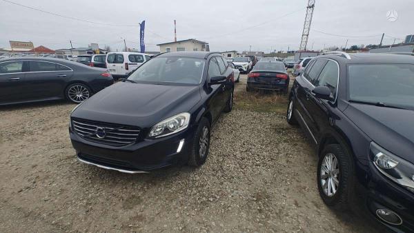 Melns Volvo XC60 2015 Viļņa, ar dzinēja tilpumu 2.00 L un nobraukumu 230 tūkst. km par 10300 €, foto 3 vietnē AUTOMOTO.COM.LV