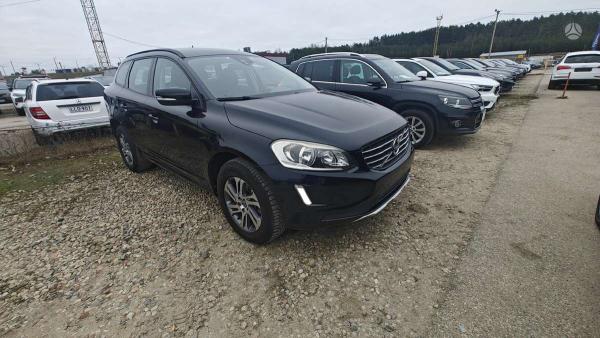 Melns Volvo XC60 2015 Viļņa, ar dzinēja tilpumu 2.00 L un nobraukumu 230 tūkst. km par 10300 €, foto 4 vietnē AUTOMOTO.COM.LV