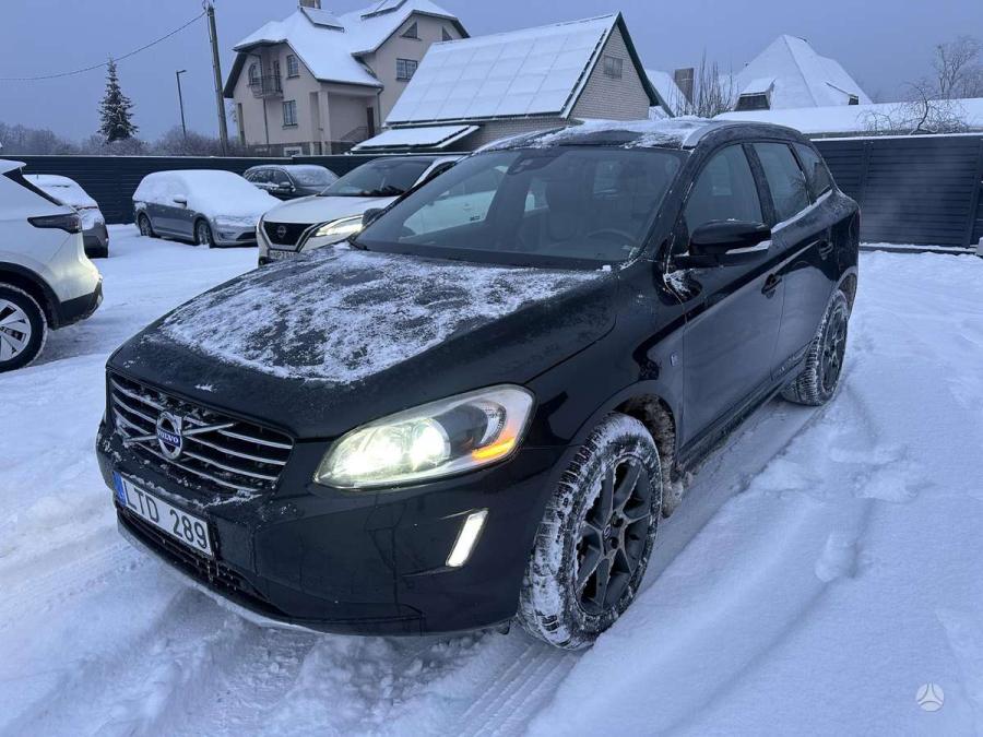 Melns Volvo XC60 2015 Kauņa, ar dzinēja tilpumu 1.98 L un nobraukumu 290 tūkst. km par 12500 €, foto 30 vietnē AUTOMOTO.COM.LV