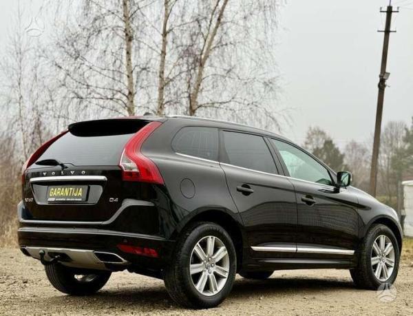 Black Volvo XC60 2015 in Siauliai, with an engine capacity of 1.98 L and mileage of 276 thousand km for 13450 €, photo 4 on AUTOMOTO.COM.LV
