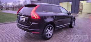 Black Volvo XC60 2015 in Liepaja, with an engine capacity of 3.00 L and mileage of 251 thousand km for 13500 €, photo 5 on AUTOMOTO.COM.LV