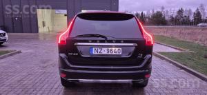 Black Volvo XC60 2015 in Liepaja, with an engine capacity of 3.00 L and mileage of 251 thousand km for 13500 €, photo 6 on AUTOMOTO.COM.LV