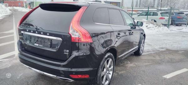 Melns Volvo XC60 2015 Klaipėda, ar dzinēja tilpumu 2.40 L un nobraukumu 271 tūkst. km par 13700 €, foto 6 vietnē AUTOMOTO.COM.LV