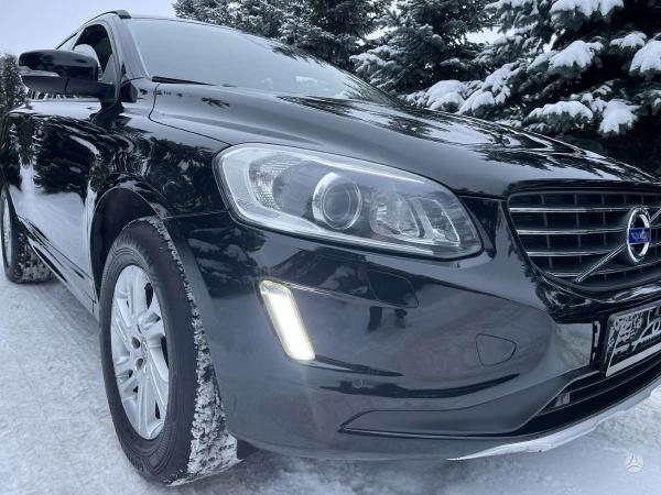 Melns Volvo XC60 2015 Utena, ar dzinēja tilpumu 2.40 L un nobraukumu 267 tūkst. km par 13450 €, foto 4 vietnē AUTOMOTO.COM.LV