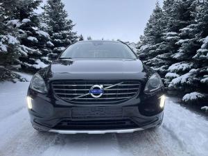 Black Volvo XC60 2015 in Utena, with an engine capacity of 2.40 L and mileage of 267 thousand km for 13450 €, photo 5 on AUTOMOTO.COM.LV