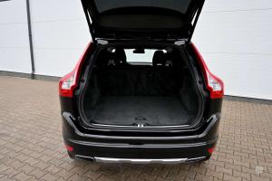 Black Volvo XC60 2015 in Kretinga, with an engine capacity of 1.97 L and mileage of 146 thousand km for 12499 €, photo 13 on AUTOMOTO.COM.LV