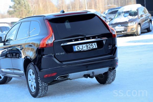 Melns Volvo XC60 2015 Jelgava, ar dzinēja tilpumu 2.40 L un nobraukumu 0 tūkst. km par 14350 €, foto 8 vietnē AUTOMOTO.COM.LV