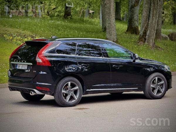Black Volvo XC60 2015 in Ogre, with an engine capacity of 2.00 L and mileage of 270 thousand km for 11500 €, photo 9 on AUTOMOTO.COM.LV