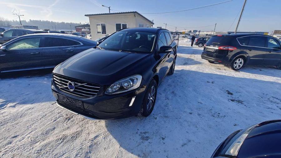 Black Volvo XC60 2015 in Vilnius, with an engine capacity of 1.98 L and mileage of 230 thousand km for 10300 €, photo 3 on AUTOMOTO.COM.LV