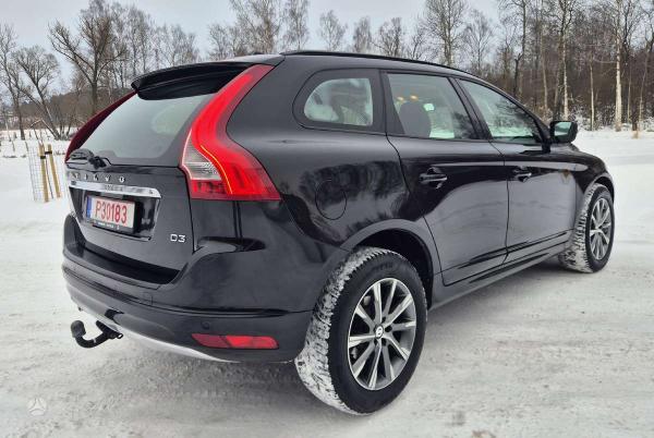 Black Volvo XC60 2015 in Utena, with an engine capacity of 1.98 L and mileage of 262 thousand km for 10750 €, photo 9 on AUTOMOTO.COM.LV