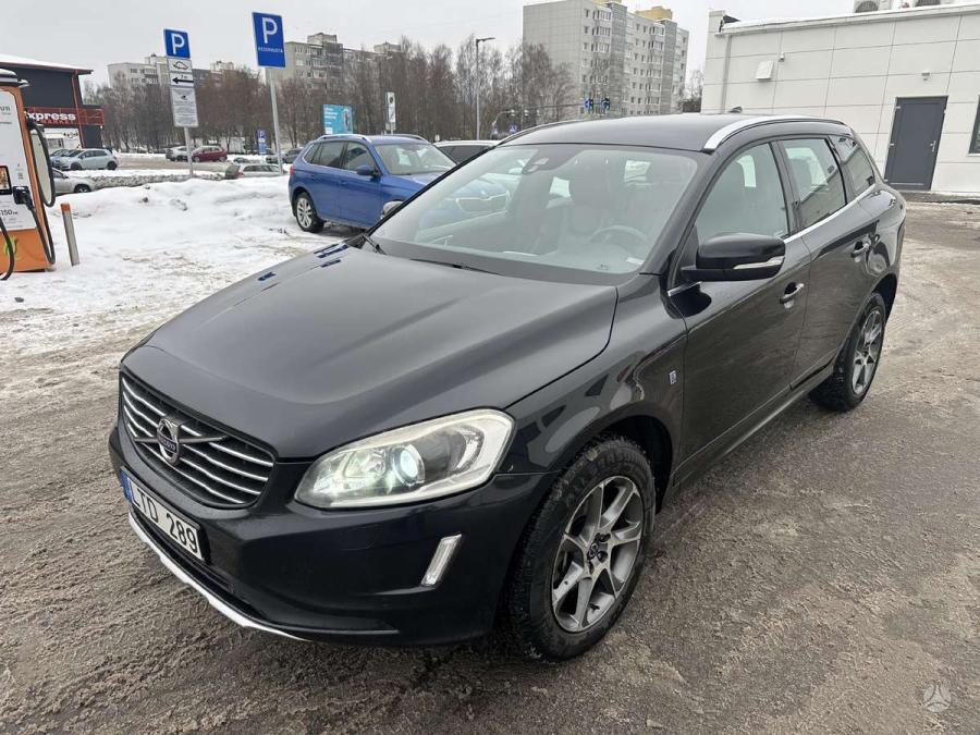 Melns Volvo XC60 2015 Kauņa, ar dzinēja tilpumu 1.98 L un nobraukumu 291 tūkst. km par 11500 €, foto 3 vietnē AUTOMOTO.COM.LV