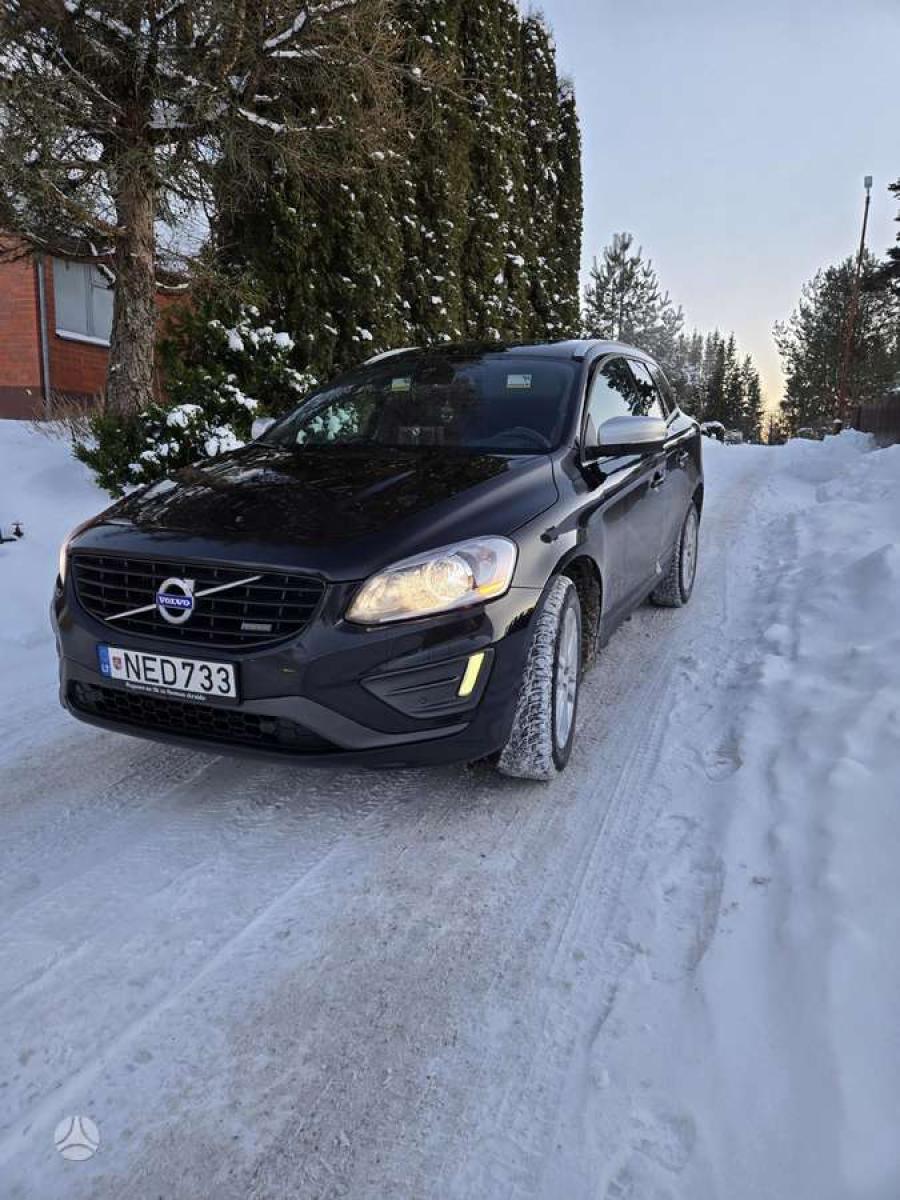 Melns Volvo XC60 2015 Šauļi, ar dzinēja tilpumu 2.95 L un nobraukumu 298 tūkst. km par 10500 €, foto 3 vietnē AUTOMOTO.COM.LV
