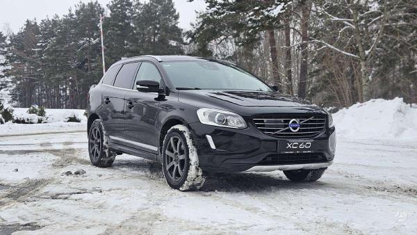 Black Volvo XC60 2015 in Elektrenai, with an engine capacity of 2.40 L and mileage of 261 thousand km for 14600 €, photo 8 on AUTOMOTO.COM.LV