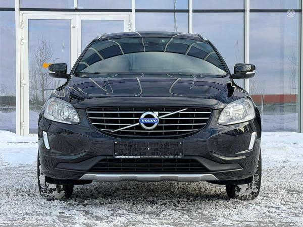 Melns Volvo XC60 2015 Viļņa, ar dzinēja tilpumu 1.98 L un nobraukumu 273 tūkst. km par 14850 €, foto 3 vietnē AUTOMOTO.COM.LV