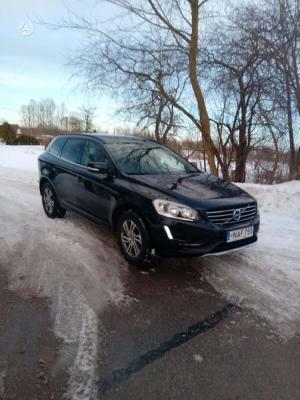 Melns Volvo XC60 2015 Naujoji Akmenė, ar dzinēja tilpumu 2.00 L un nobraukumu 303 tūkst. km par 10000 €, foto  vietnē AUTOMOTO.COM.LV