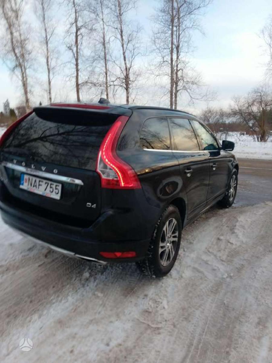 Melns Volvo XC60 2015 Naujoji Akmenė, ar dzinēja tilpumu 2.00 L un nobraukumu 303 tūkst. km par 10000 €, foto 3 vietnē AUTOMOTO.COM.LV