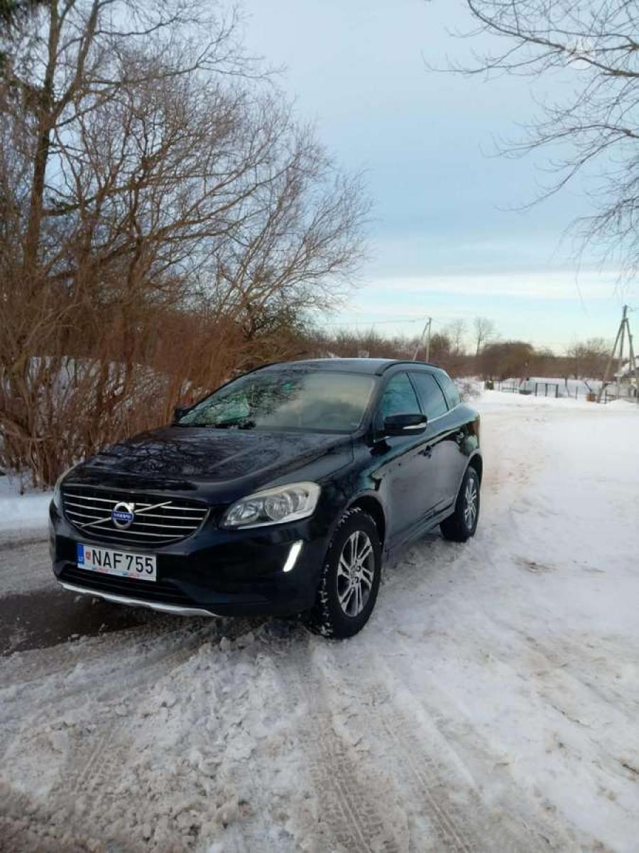 Melns Volvo XC60 2015 Naujoji Akmenė, ar dzinēja tilpumu 2.00 L un nobraukumu 303 tūkst. km par 10000 €, foto 6 vietnē AUTOMOTO.COM.LV