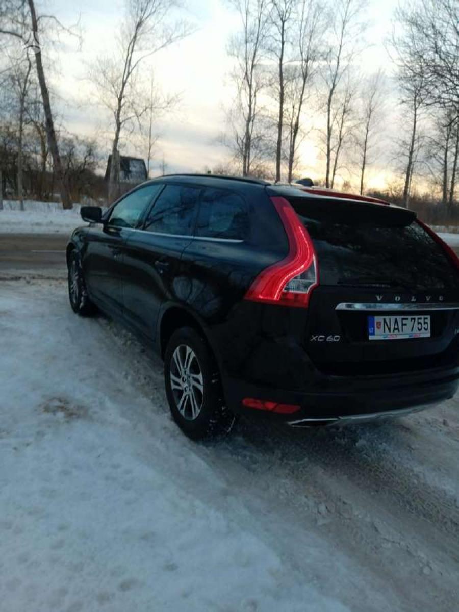 Melns Volvo XC60 2015 Naujoji Akmenė, ar dzinēja tilpumu 2.00 L un nobraukumu 303 tūkst. km par 10000 €, foto 7 vietnē AUTOMOTO.COM.LV