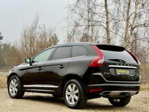 Black Volvo XC60 2015 in Siauliai, with an engine capacity of 1.98 L and mileage of 276 thousand km for 13450 €, photo 3 on AUTOMOTO.COM.LV